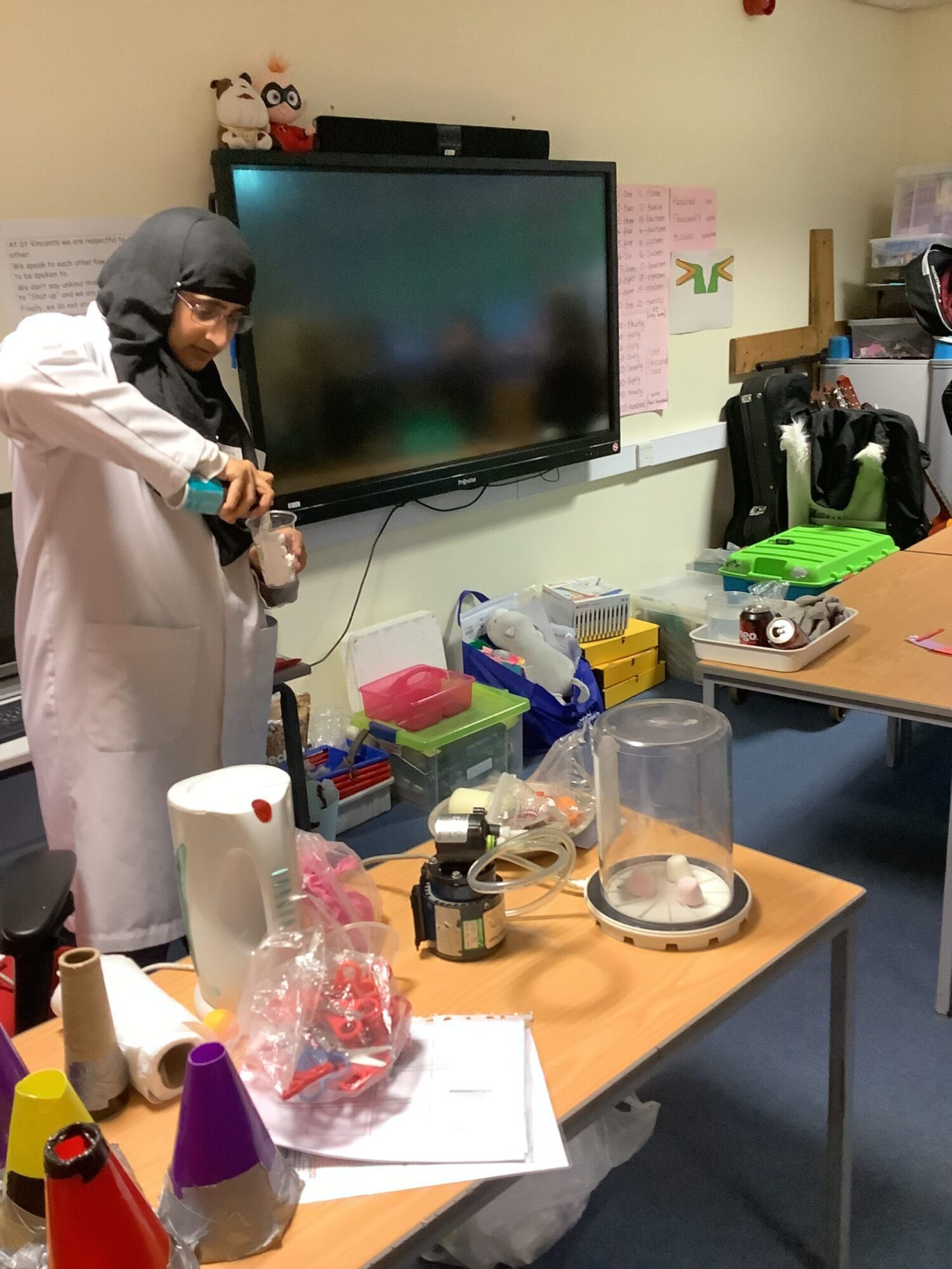 Mad Science Club - St Vincent De Paul RC Primary School